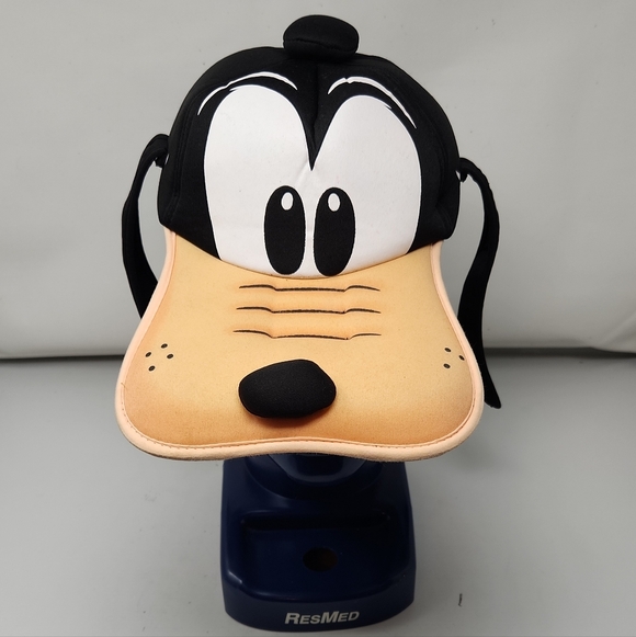 Disney | Accessories | Disney Parks Exclusive Adult Sized Goofy Hat ...